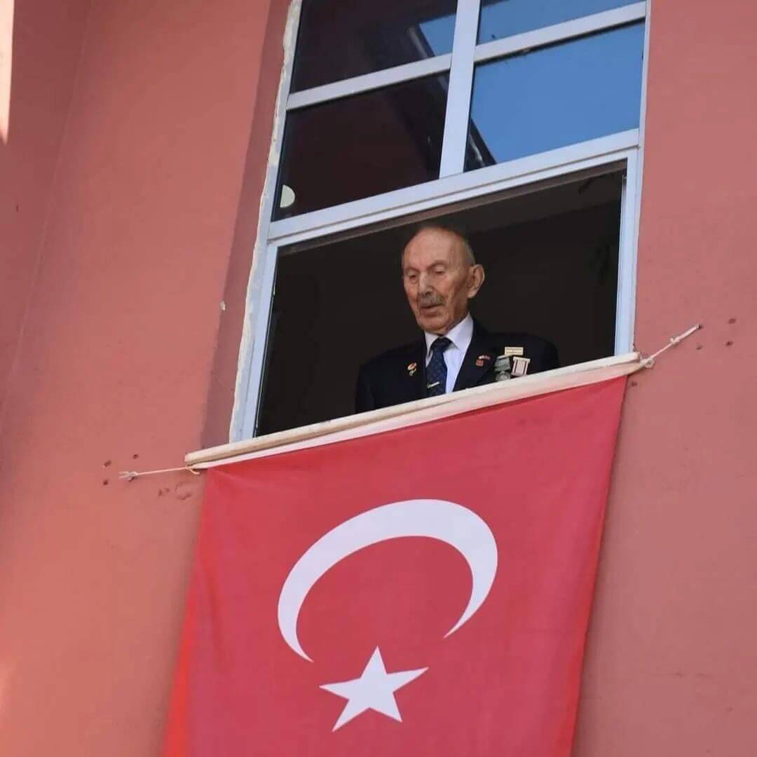Ülkemizin En Yaşlı Gazisi Emekli Albay Kastamonulu Ali Cesuroğlu Hakka ...